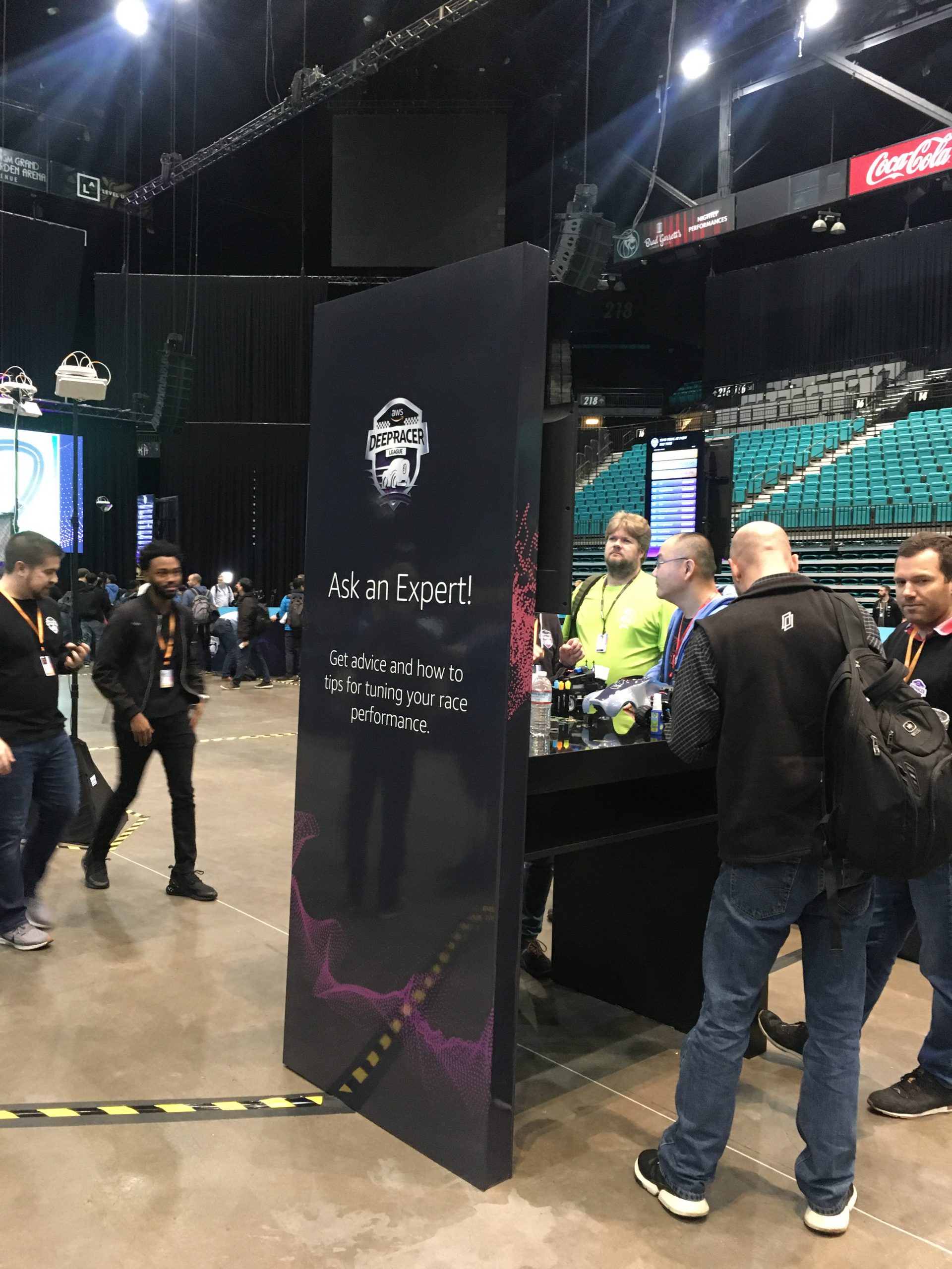 DeepRacer at AWS Re:Invent 2019 and Photos - AICG